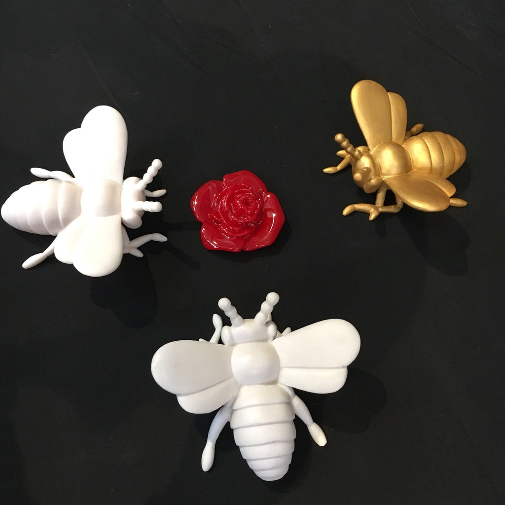 Richard Stringer's replica decorative bees - Mondopiero Melbourne